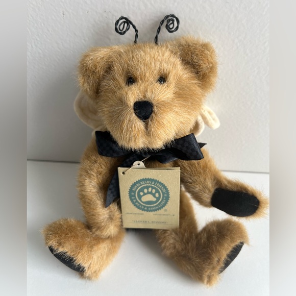 Boyds Bears | Other | Boyds Bear Clover L Buzzoff Retired W Tags | Poshmark
